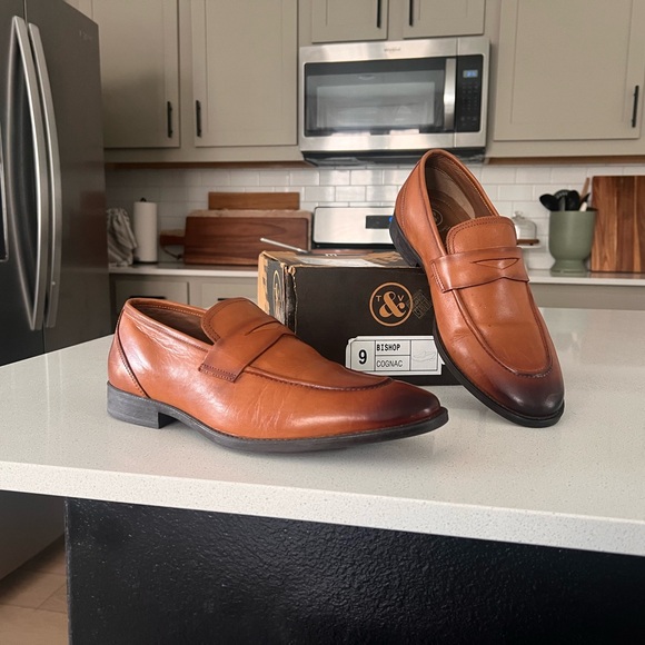 Thomas & Vine | Shoes | Thomas Vine Gently Worn Loafers | Poshmark